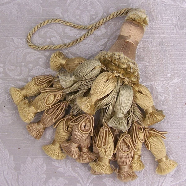 Elegant Picture Hangers and Paraphernalia - Tassels